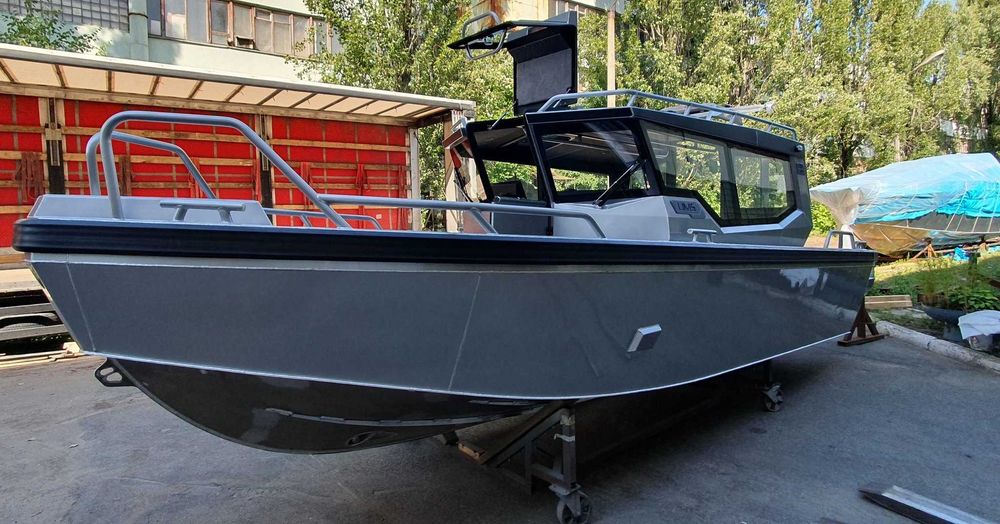 Barcă aluminiu cabinata UMS 700 HT ( pret cu TVA ) Galati • OLX.ro