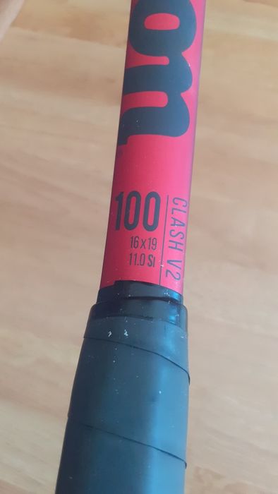Racheta tenis Wilson Clash 100 V2 , L3 , 295 g. , 16x19 Cluj-Napoca ...