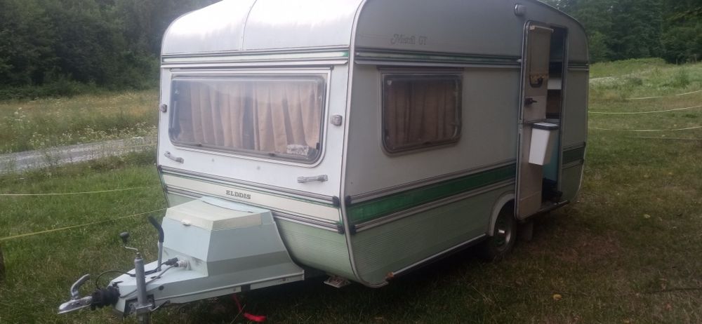 Vând rulota înmatriculată, acte la zi Plescuta • OLX.ro