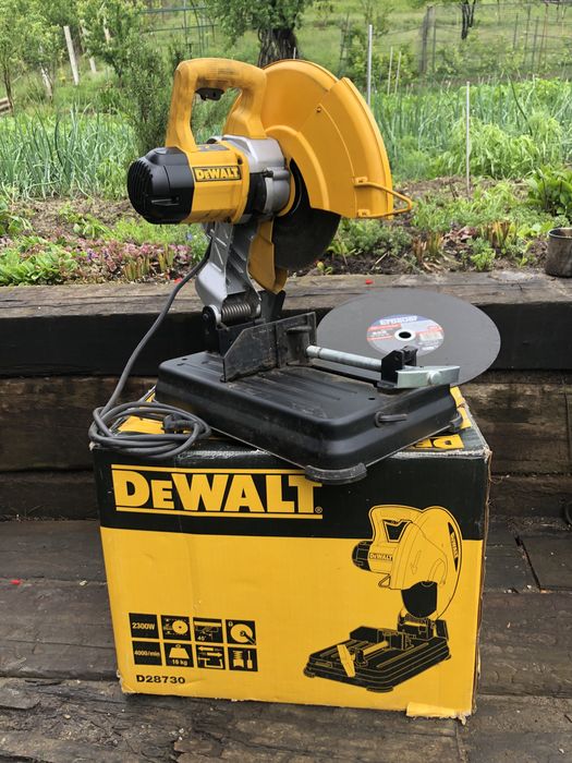 De vânzare debitor pentru metale Dewalt Deva • OLX.ro