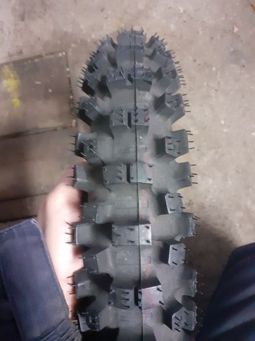 Кросова гума 12" Bridgestone чисто нова гр. Габрово Център • OLX.bg