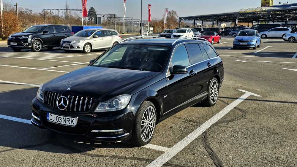 Mercedes Benz C200 BlueEFFICIENCY Avantgarde - 1.8 Benzină, 184 CP Cluj-Napoca • OLX.ro
