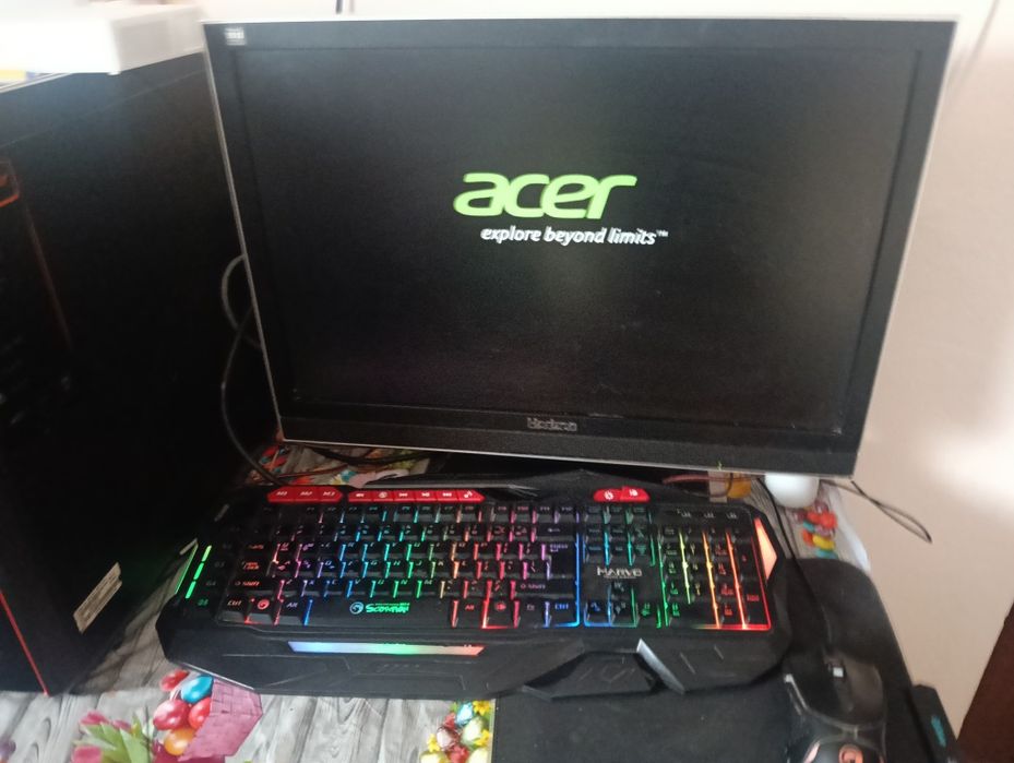 Vând calculator complect monitor,tastatura cu maus,și unitate Folt • OLX.ro