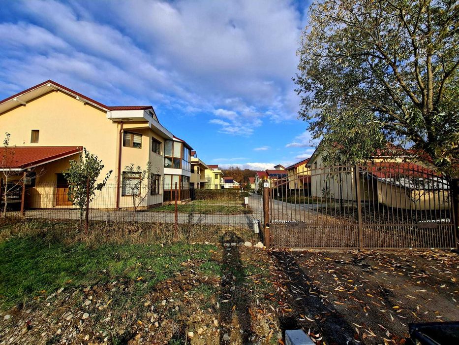 Casa Bascov , mobilată / utilată , finisaje moderne Pitesti • OLX.ro