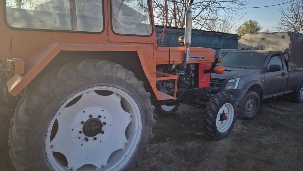 Tractor universal 650 cu disc gd 3,2 Vaslui • OLX.ro