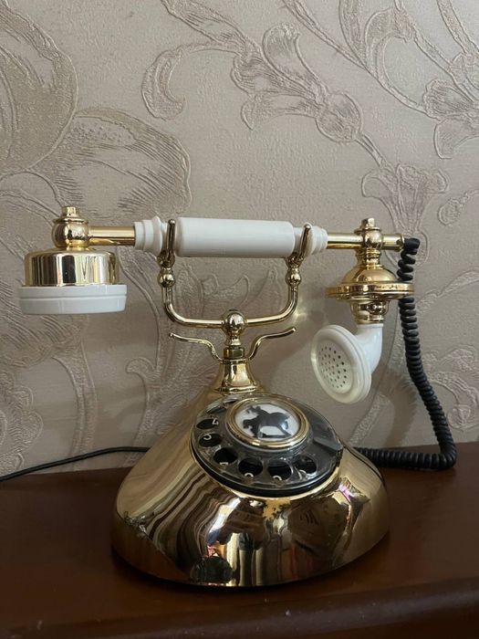 Раритетный телефонный аппарат ,рабочий: 1 050 000 сум - Предметы искусства Ташкент на Olx