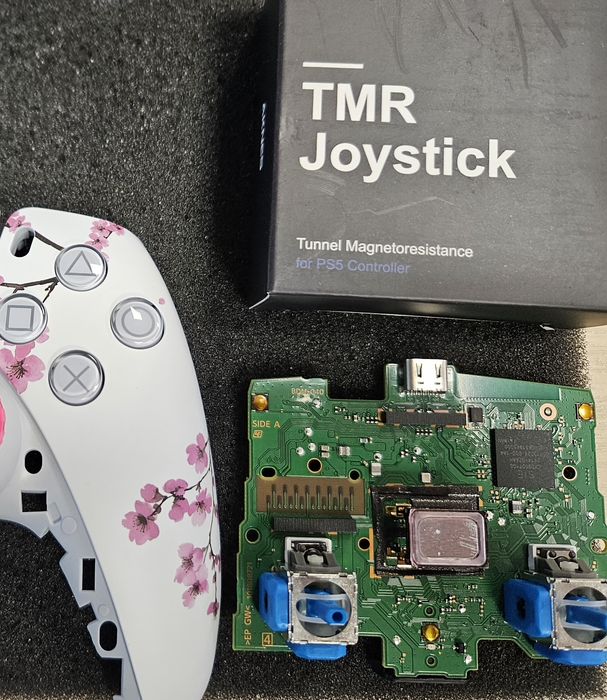 Controller PS5 design deosebit cu TMR, Hall Effect Bucuresti Sectorul 2 ...