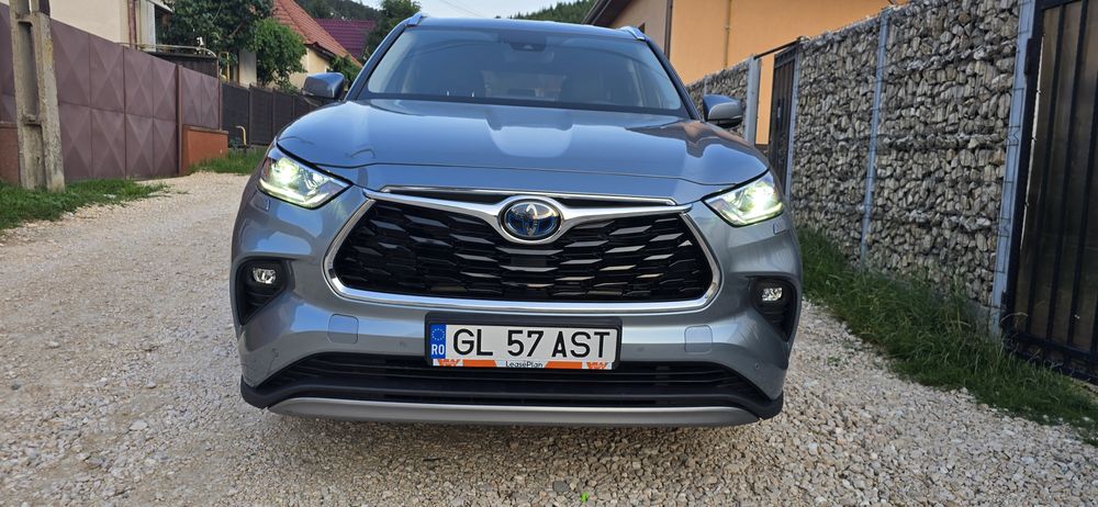 Toyota highlander 7 locuri hybrid 2022 80000km avariata reparata Sacele ...