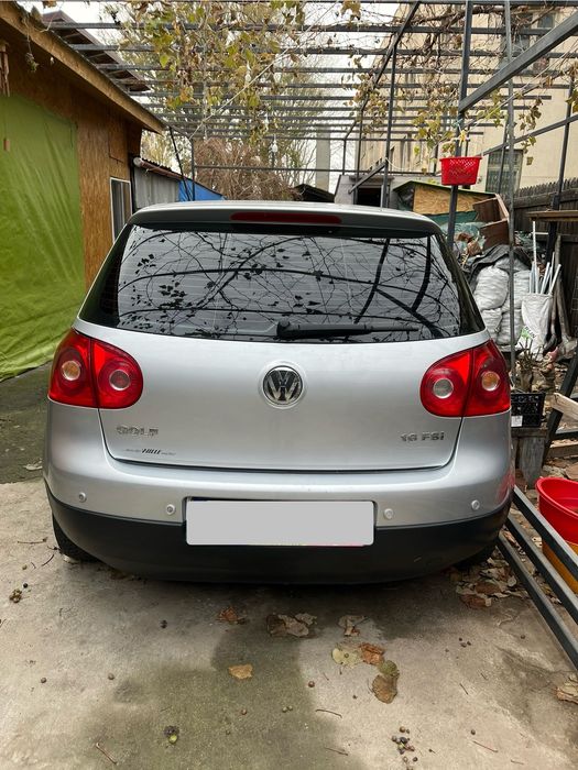VW Golf 5 1.6 fsi Constanta • OLX.ro