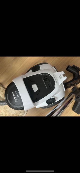 Прахосмукачка bosh без торба гр. Варна Левски • OLX.bg