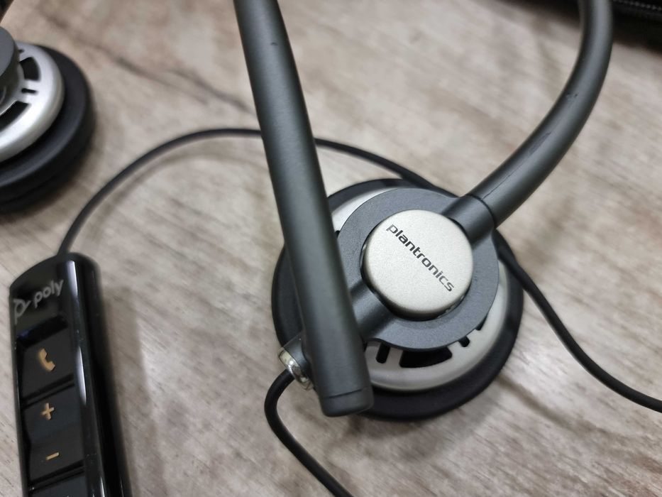 Plantronics EncorePro HW720 / Адаптер Plantronics DA80 гр. Варна Център ...