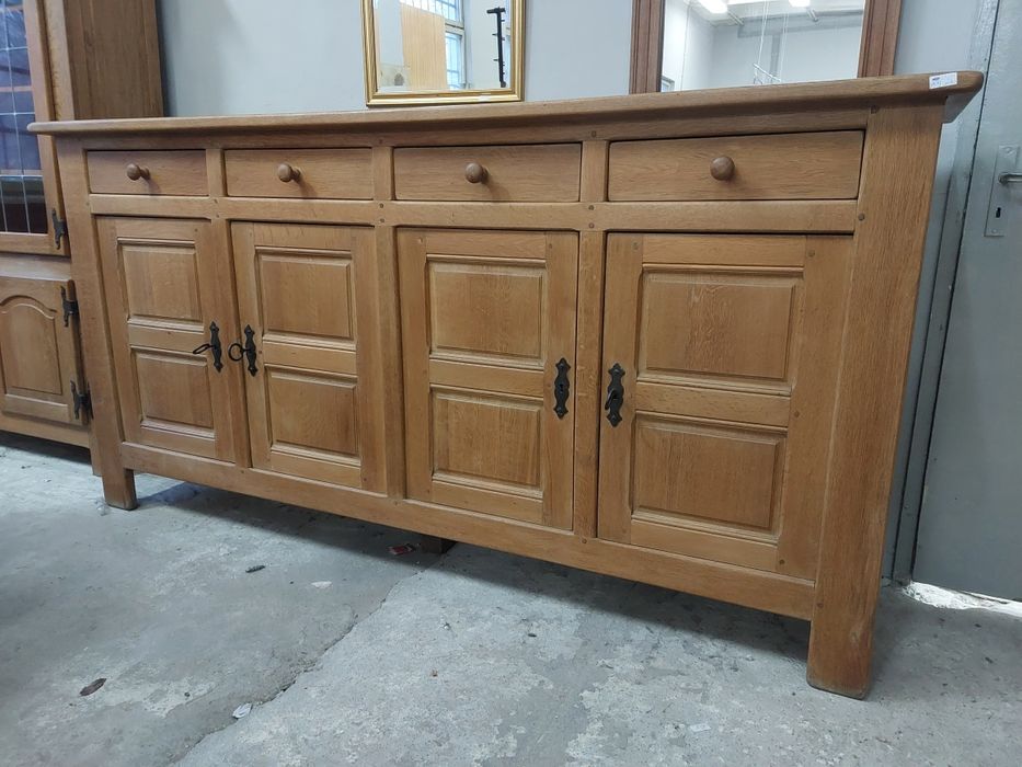 Много стабилен контра-бюфет дресоар пълен дъбов масив гр. Шумен 5-ти полк • OLX.bg
