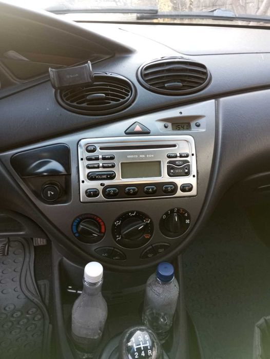 Ford focus 2004 albastru Ploiesti • OLX.ro