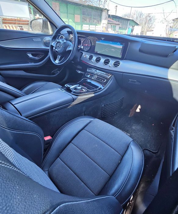 Mercedes Benz E220d 194cp Pachet AMG - Usor avariat lovit Bucuresti ...