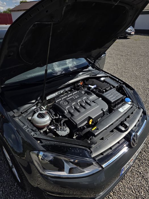 Golf 7 1.6 tdi 105.000km Brasov • OLX.ro