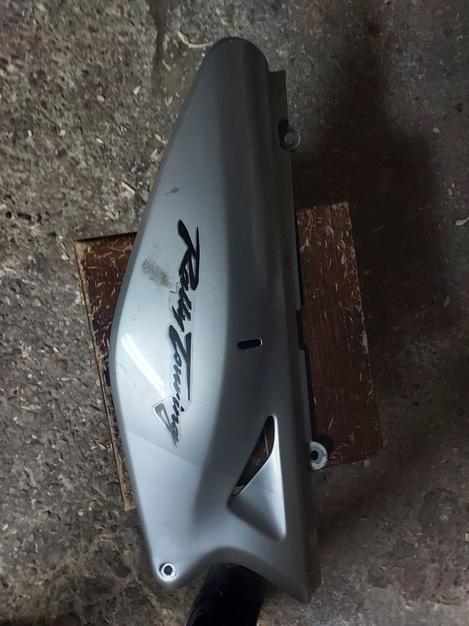 Десен спойлер Honda Transalp 650 гр. Костандово • OLX.bg
