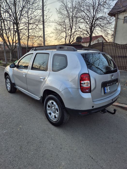 Dacia Duster facelift 1.5 dci-4x4-navi !! Bucuresti Sectorul 2 • OLX.ro