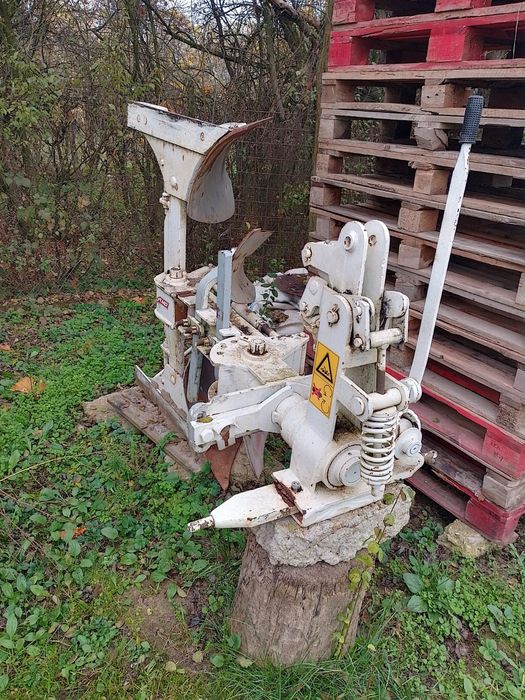 Plug reversibil cu o brazda Batar • OLX.ro