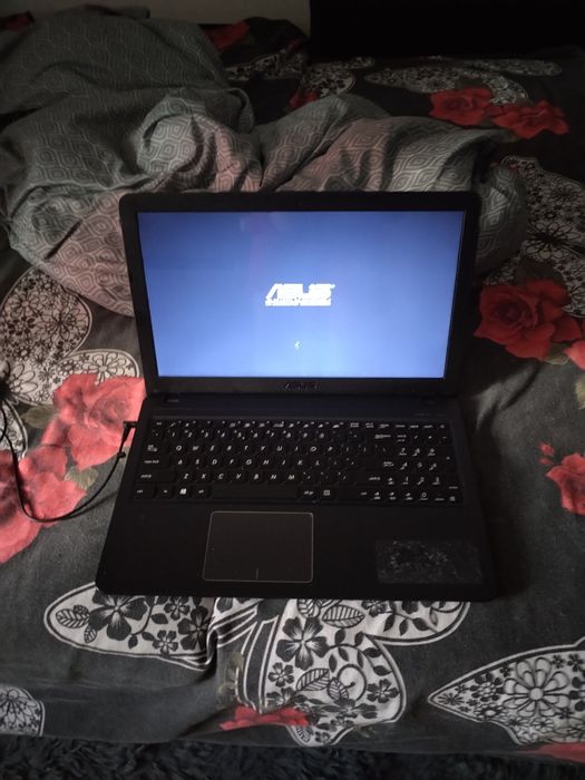 Laptop asus functionabil Runcu • OLX.ro