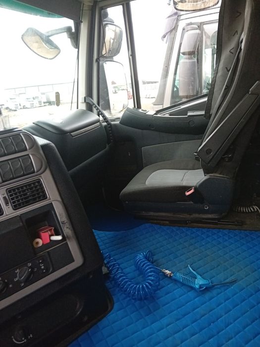 De vinzare sau schimb cu semiremorci standard sau mega Geamana • OLX.ro