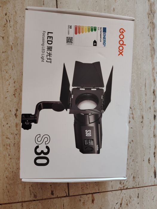 Lampa led Godox S30 Lugoj • OLX.ro