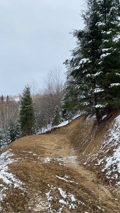 Teren intravilan in Marisel | Panorama spectaculoasa Marisel • OLX.ro