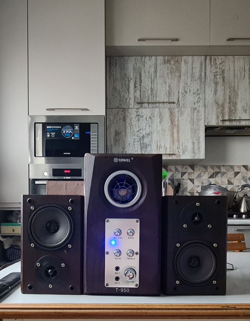 Колонки. Стереосистема Towel t-950. Аудотехника. Акустическая система ...