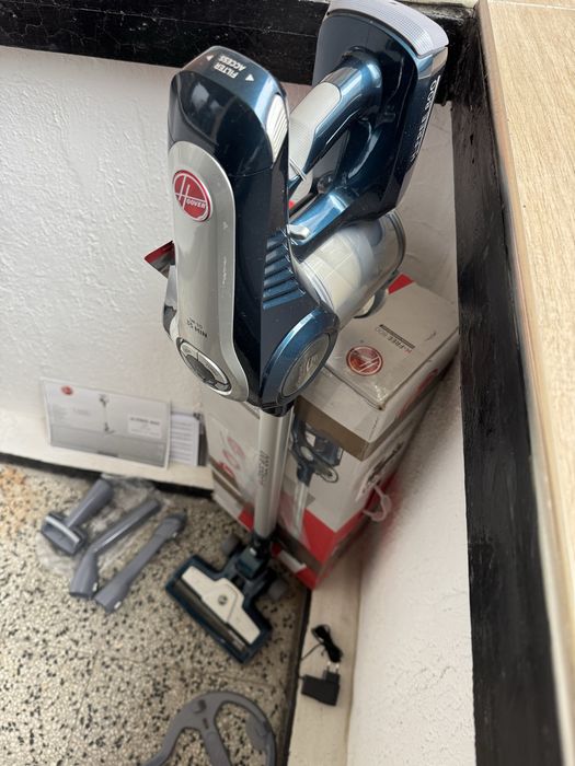 Вертикална Безжична Прахосмукачка Hoover H-Free 800, 22V, 12000PA! гр ...