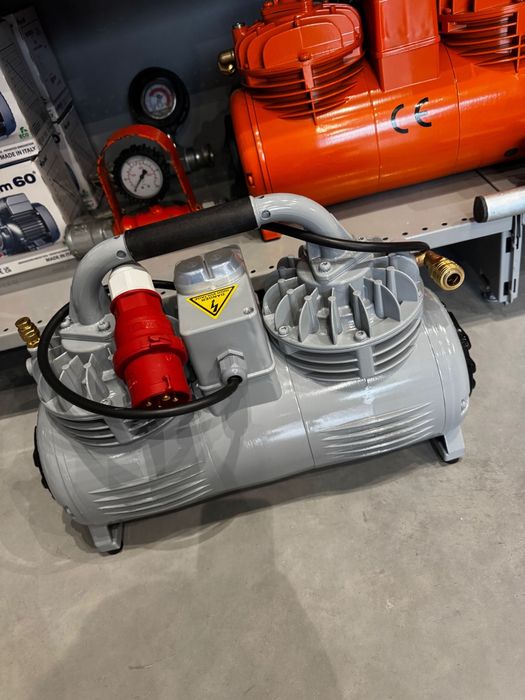 Compresor masina de tencuit, pompa de tencuit Sibiu • OLX.ro