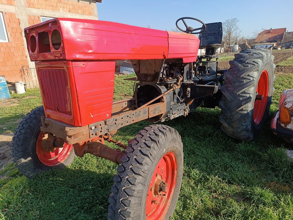 Tractor U650 -fara motor Giulvaz • OLX.ro