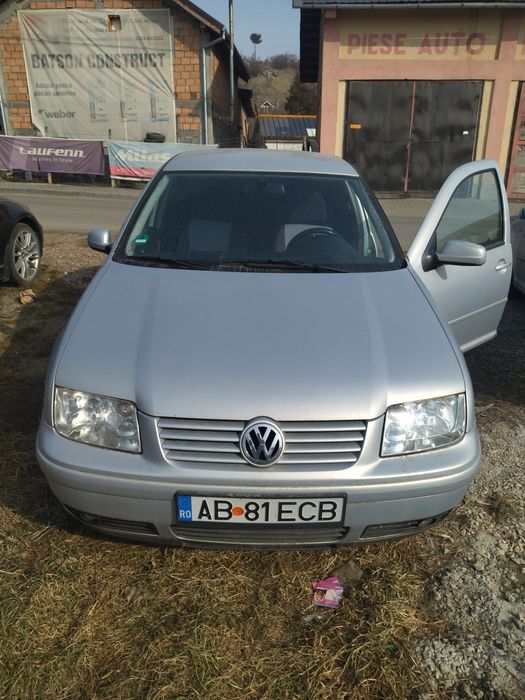 Vând vw Bora limuzina Ciumbrud • OLX.ro