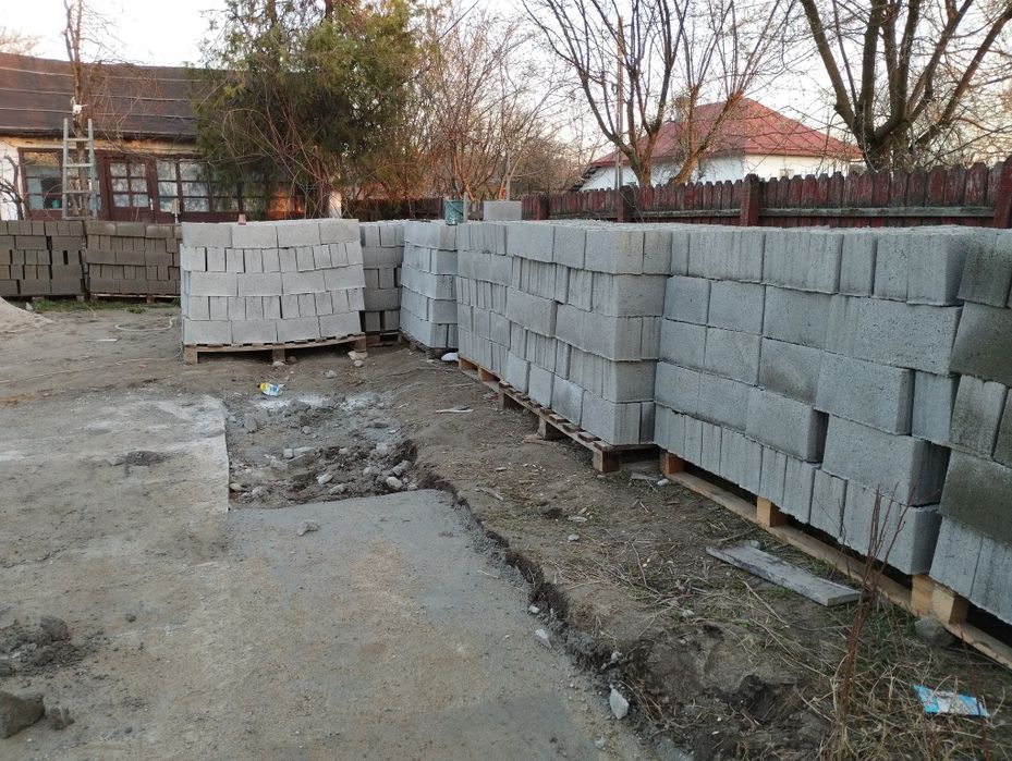 Boltari beton de zidit Craiova • OLX.ro