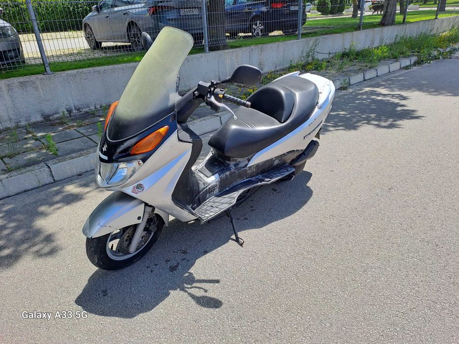 Сузуки Бъргман 150 с. Казичене • OLX.bg