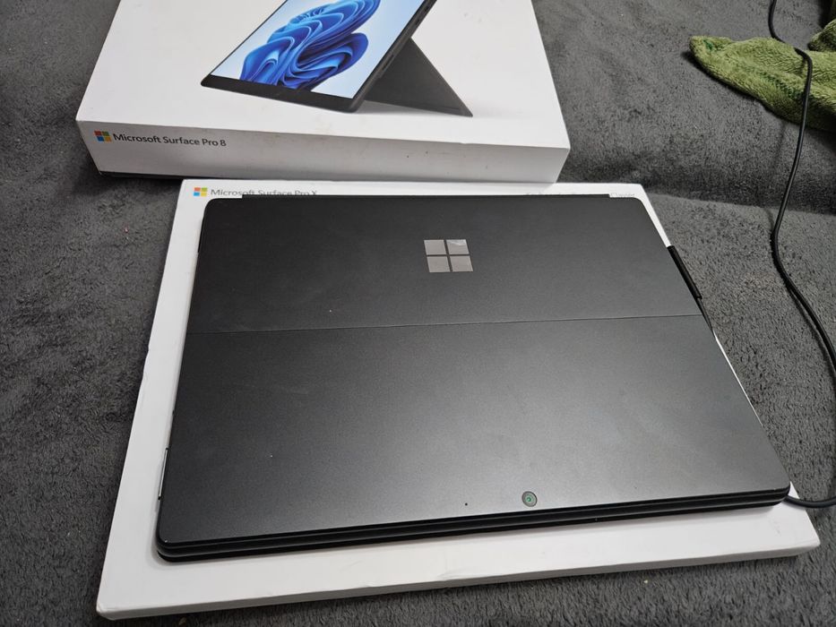 Microsoft Surface Pro 8 Barzesti • OLX.ro