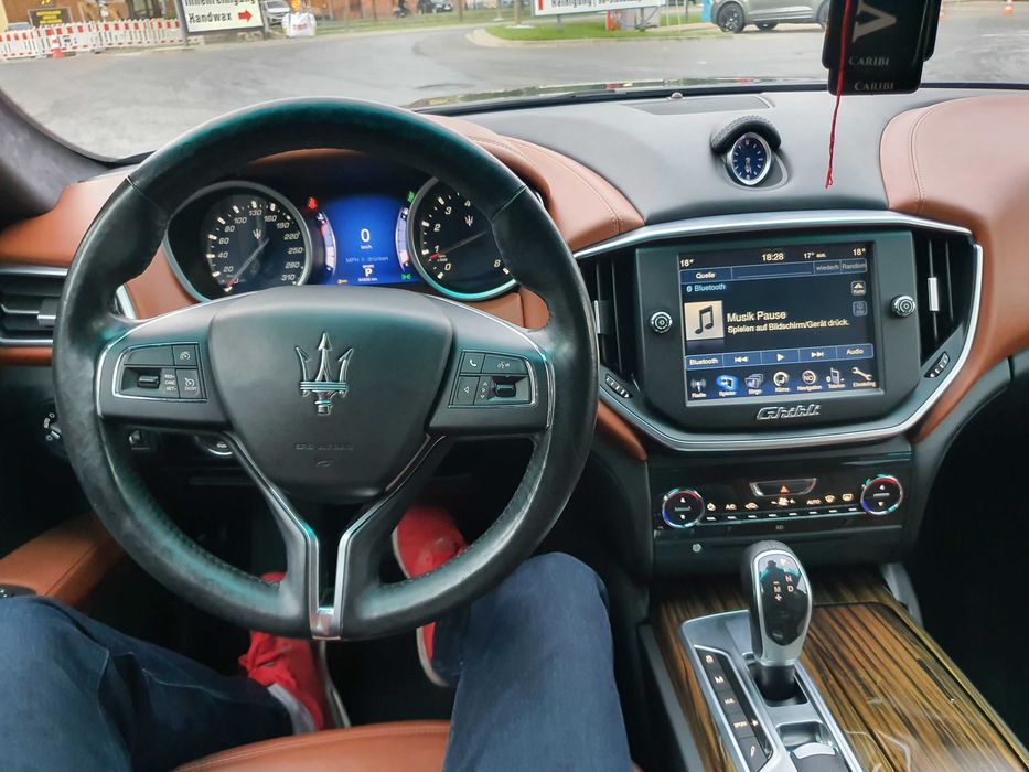 Maserati Ghibli SQ4 4x4 с. Варвара • OLX.bg