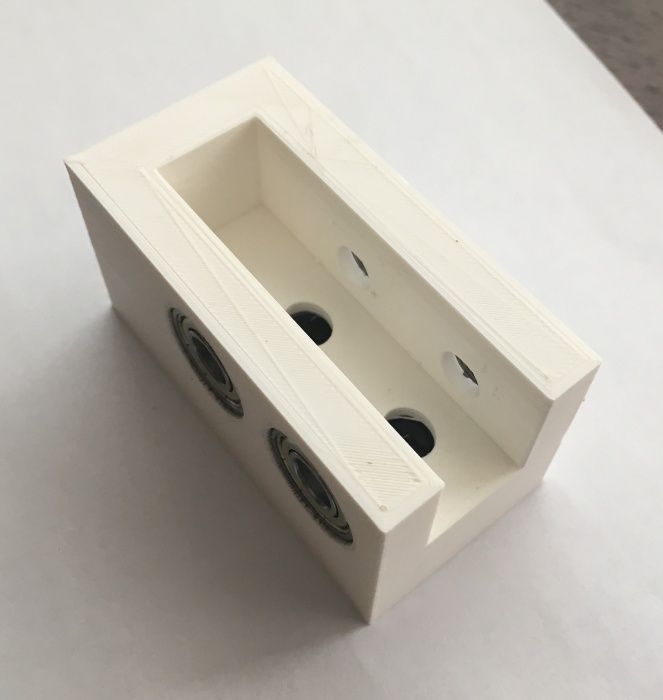 Sablon mobila plastic dur forma U cepi lemn 8mm v.1 L=50mm Bucuresti ...