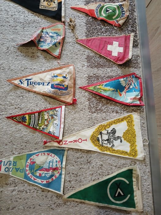 Fanioane de colecție Lazaret • OLX.ro