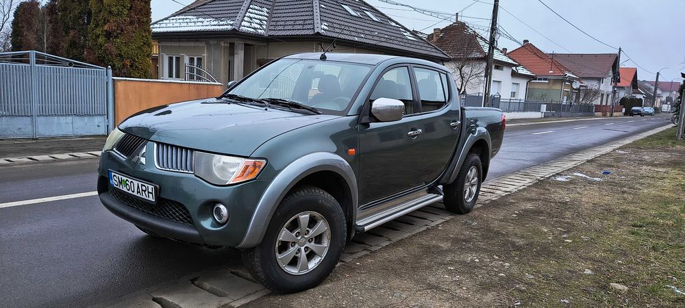 Mitsubishi L200 din 2006 Negresti-Oas • OLX.ro