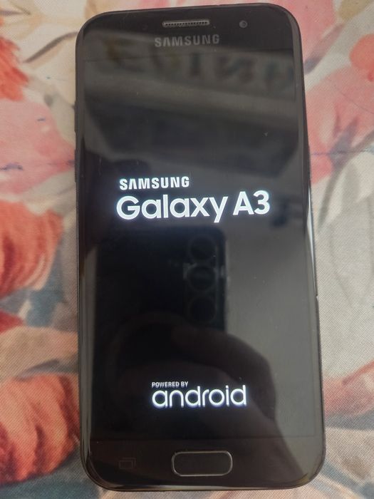 Vand Samsung A3 2017 Codlea • OLX.ro