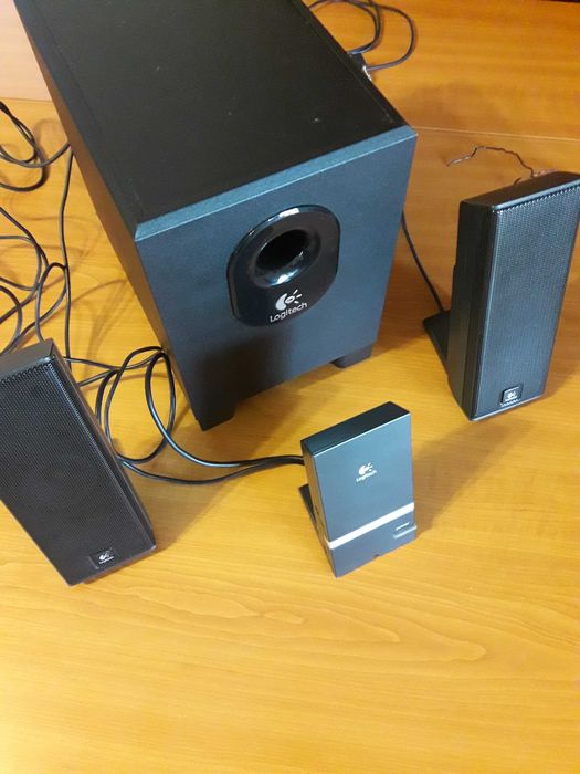 Sistem audio LOGITECH 2+1 ,controller X-240 Iasi • OLX.ro