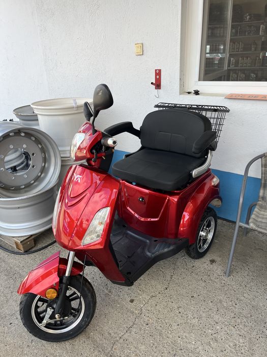 Voltarom 1000w 25km/h ca NOU! scuter 3 roti Salonta • OLX.ro