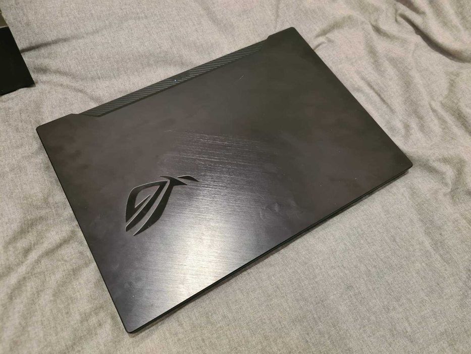 Лаптоп ASUS ROG Zephyrus G15 GA502 Ryzen 7 3750H 1660 Ti RAM 16GB гр ...