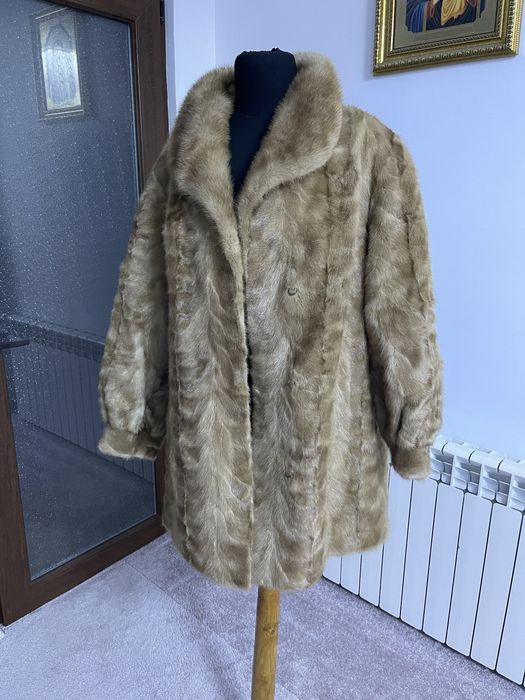 Haina din blana naturala de nurca Constanta • OLX.ro