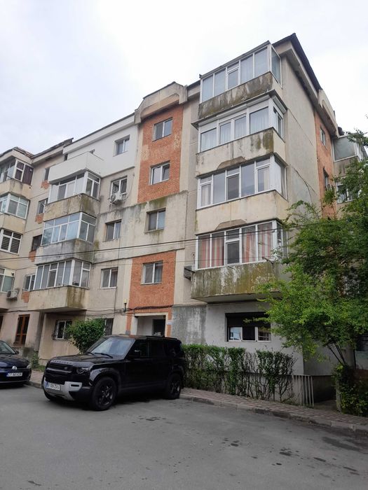 Proprietar Cernavoda, 2 decomandate la vanzare in Central, 58000 euro