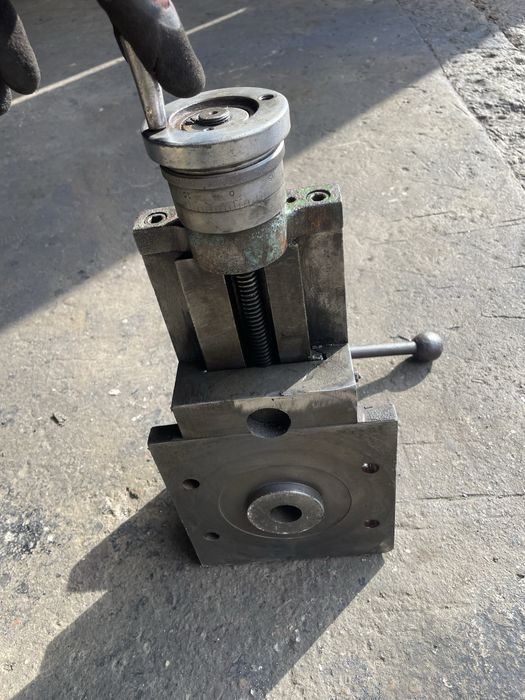 Sanie portcutit strung sn 500 Borsa • OLX.ro