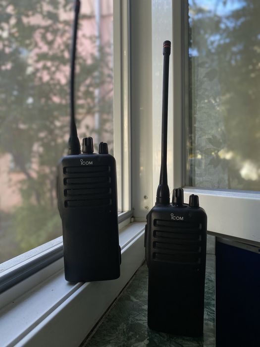 Set Statii Radio Icom IC-F14 (Emisie-receptie / walkie talkie) Buftea ...
