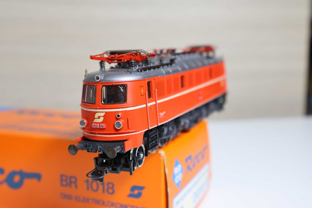 Locomotiva Tren 1/87 HO ROCO OBB BR 1018 0414E Bucuresti Sectorul 2 • OLX.ro