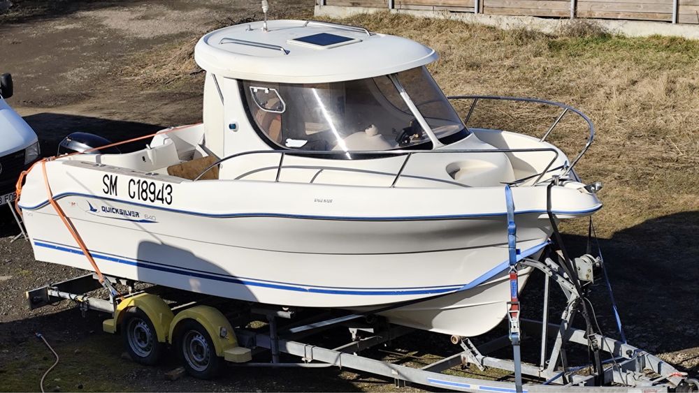 Barca Quicksilver PilotHouse 640- peridoc PAM 2000kg Valea Adanca • OLX.ro