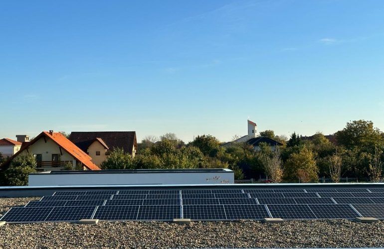 Sisteme fotovoltaice la cheie - Huawei + Canadian Solar, Montaj, Dosar ...