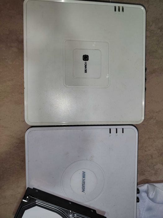 DVR Hikvision 4 canale + 1 Dvr cadou Oradea • OLX.ro